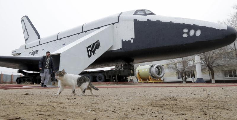 A Visit to the Buran Shuttle Graveyard | RealClearScience
