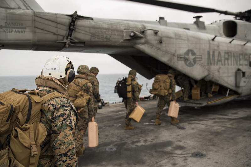 Navy, Marine Corps Providing Around-the-Clock Hurricane Maria Relief ...