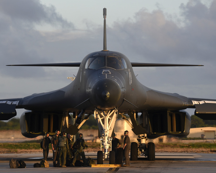 Legacy USAF Fighters, Bombers Are on the Chopping Block | RealClearDefense