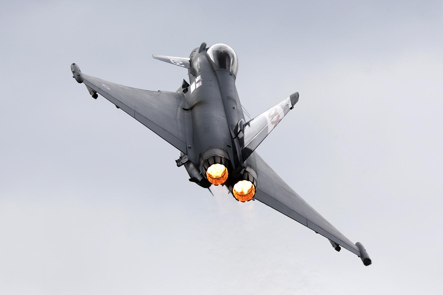 Britain Crafting Future Combat Aircraft Strategy | RealClearDefense