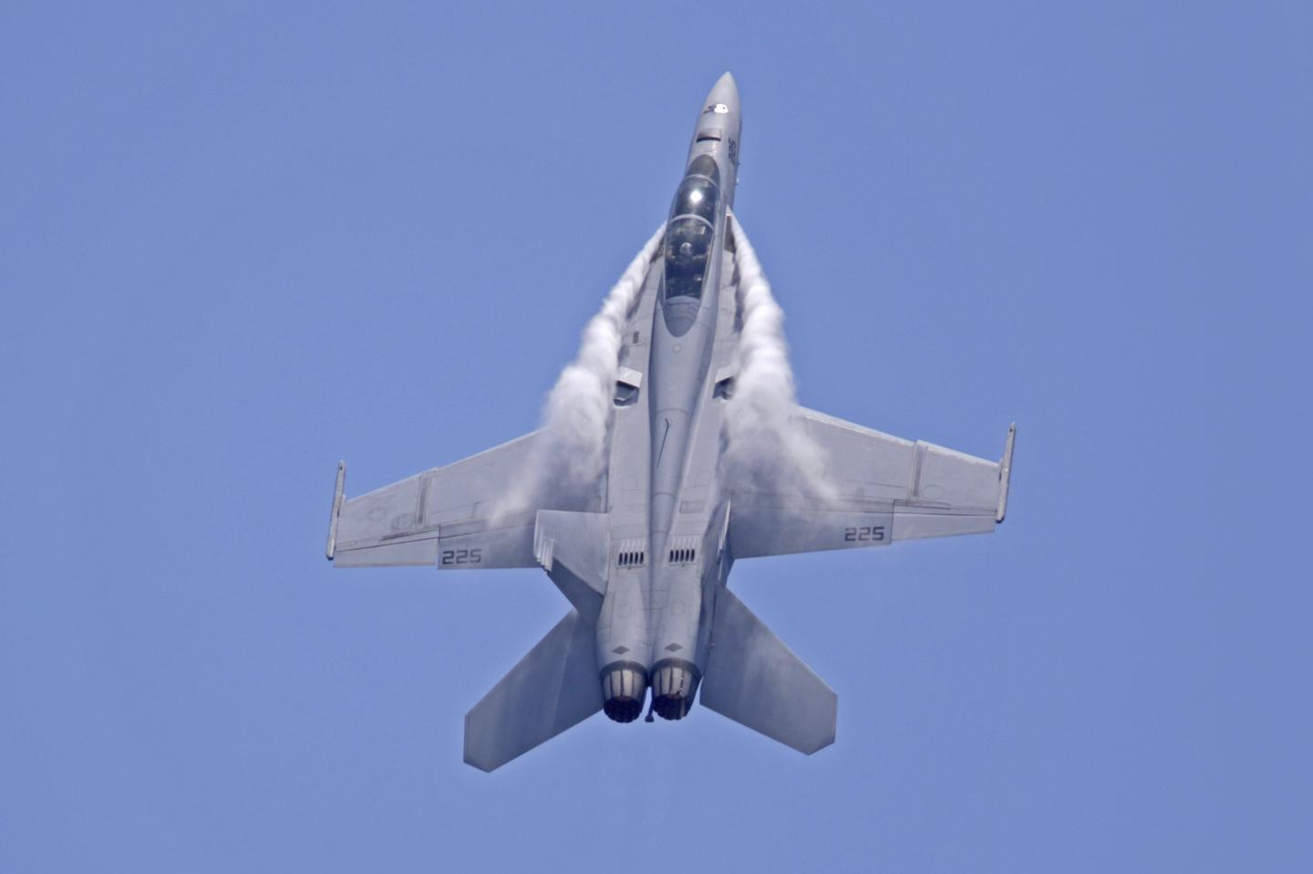 Boeing Expects Long Wait for World's Biggest Fighter Jet Deal ...