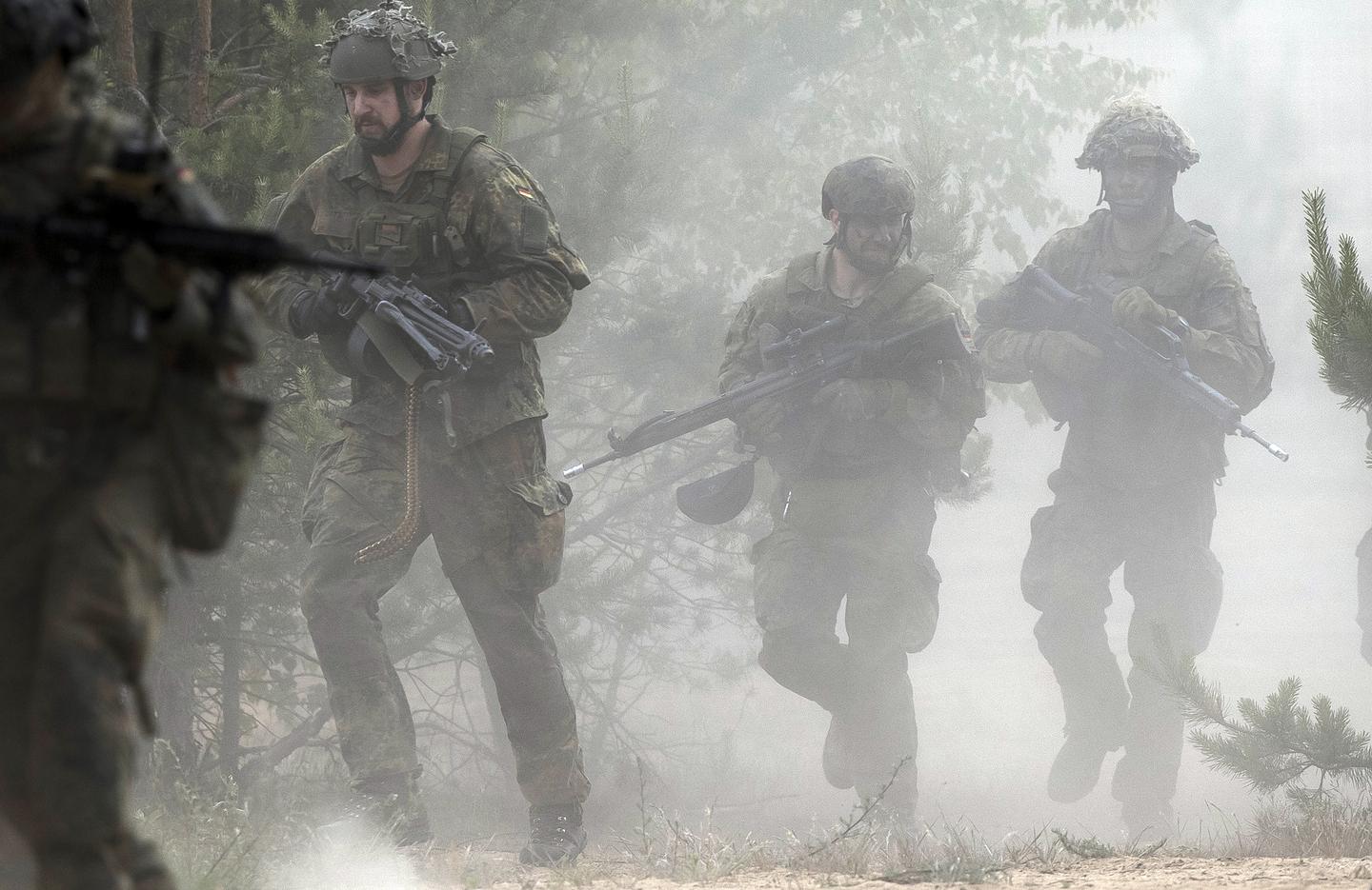 HK421 - Lightweight 7.62 mm x 51 NATO Machine Gun | RealClearDefense