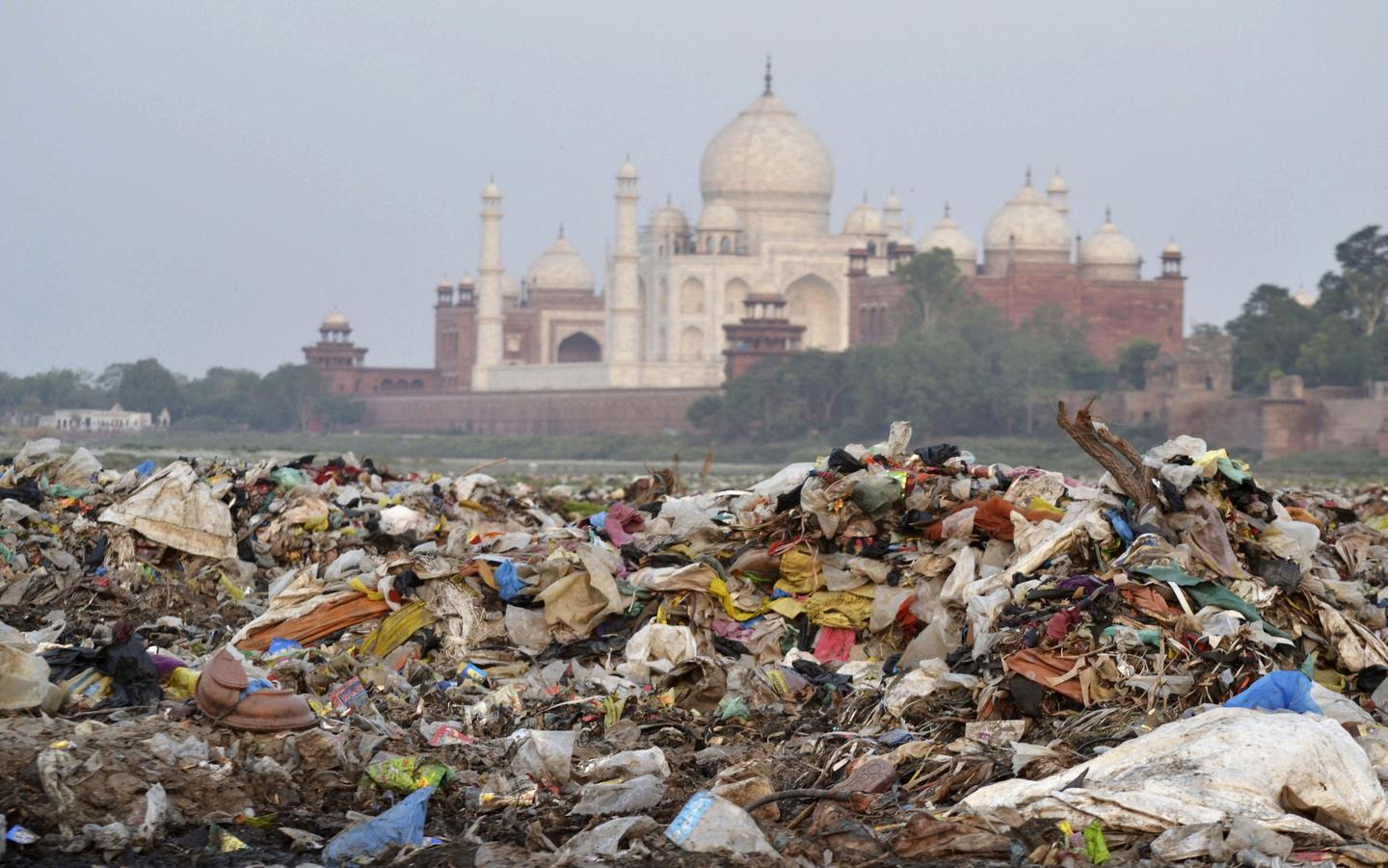 It Took 20,000 People to Build Taj Mahal | RealClearHistory