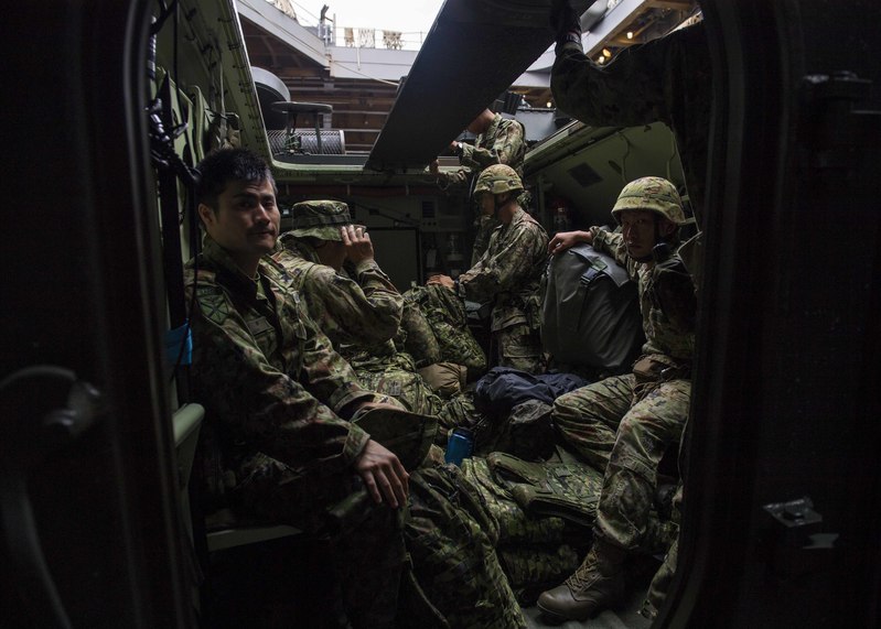 U.S. Navy's Exercise With Japan’s Amphibious Deployment Brigade ...