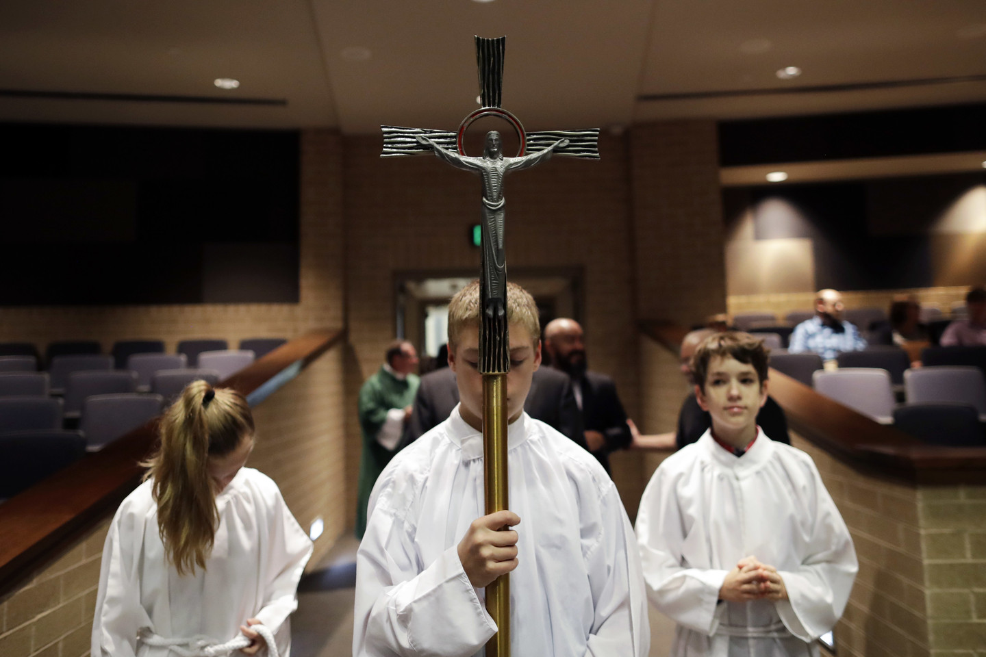 Allowing My Children to be Altar Servers is an Act of Faith ...