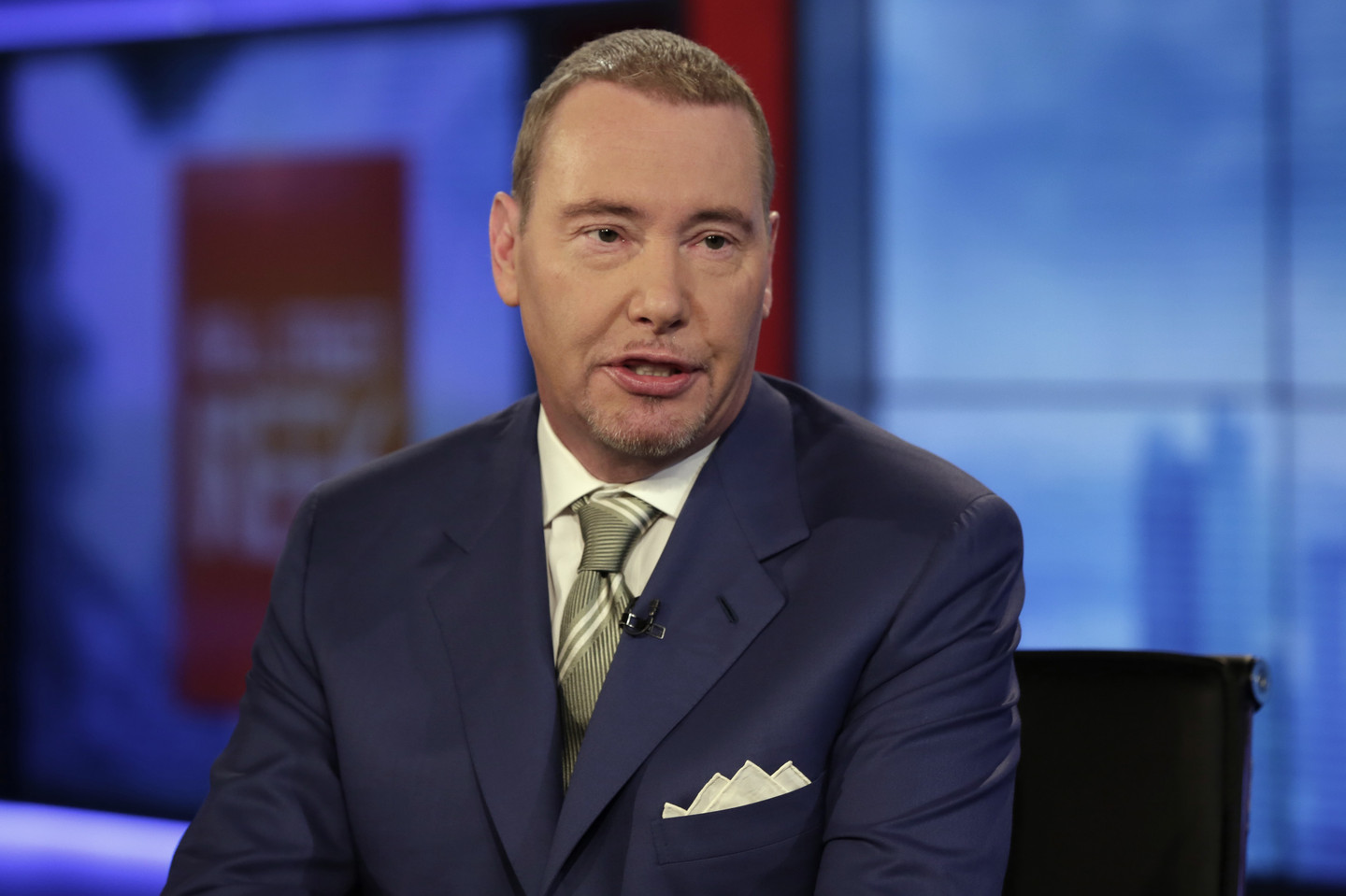 "Paint or Get Off the Ladder" - Jeffrey Gundlach on CNBC | RealClearMarkets