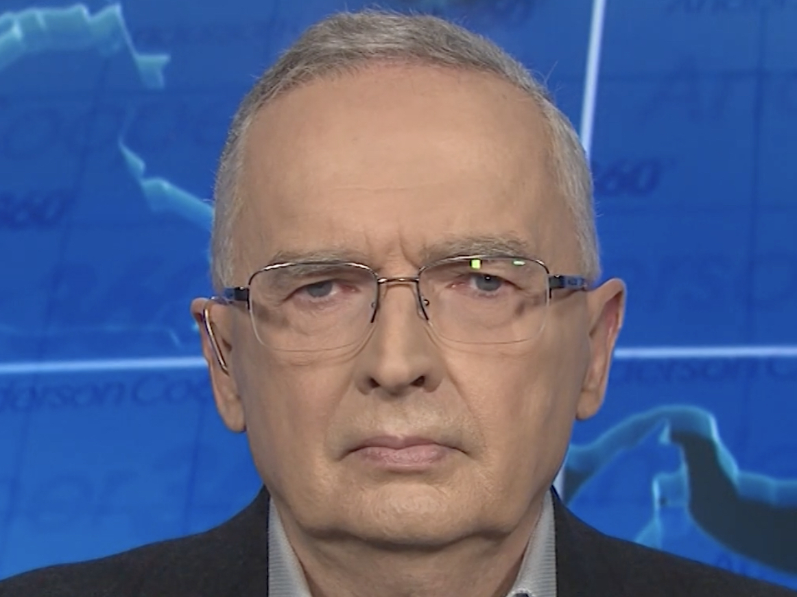 Ralph Peters: Trump Scared, Must Stay On The "Throne" To Stay Out Of ...