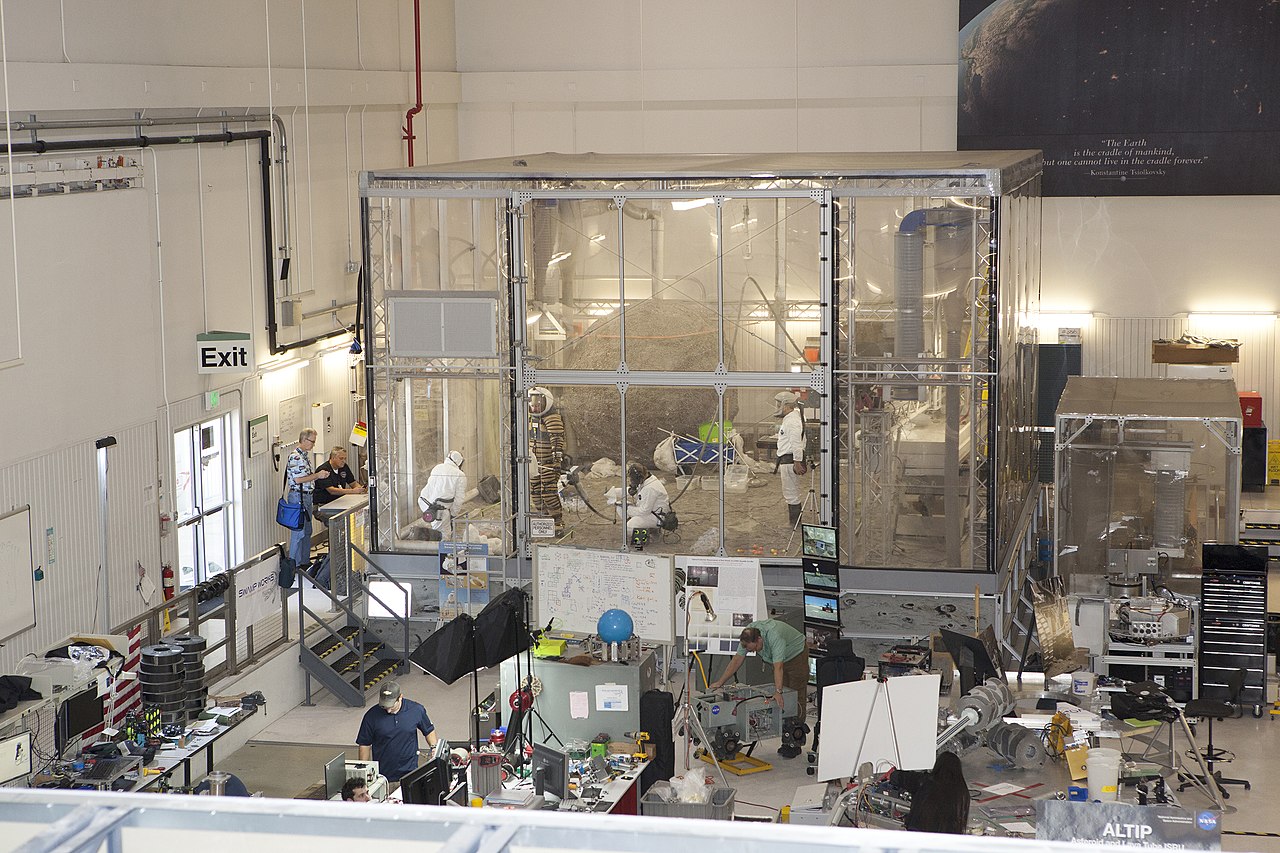 Swamp Works: The Lab Changing the Future of Space | Video ...