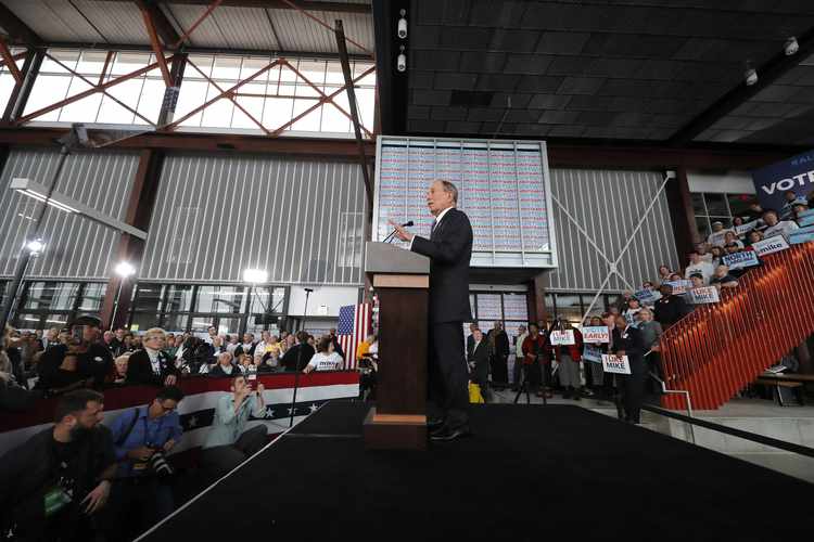 Bloomberg Makes Debate Stage, Facing Dem Rivals for 1st Time ...