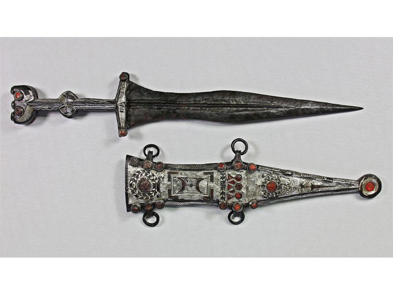Spectacular 2,000-Year-Old Roman Dagger Unearthed | RealClearScience