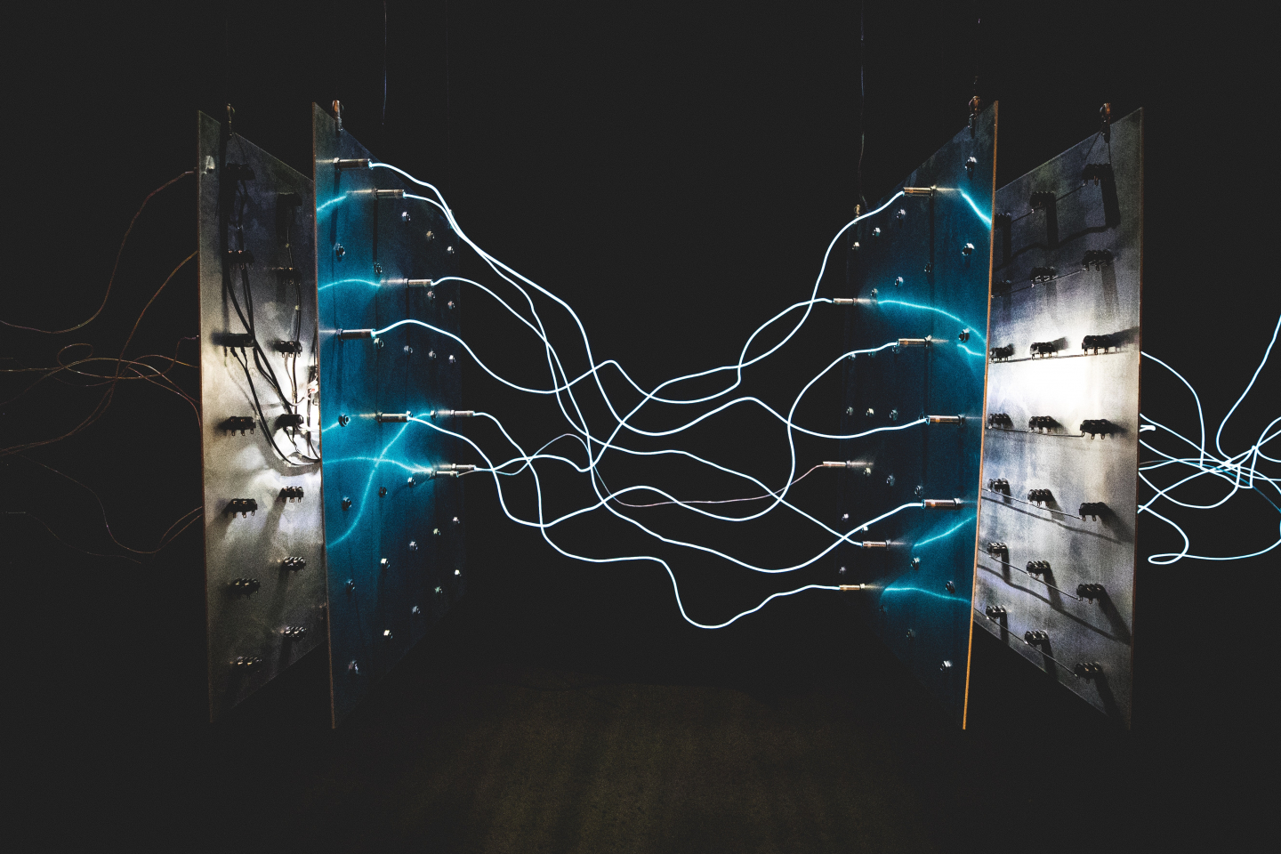 In Strange Metals, Electricity May Flow Without Electrons ...