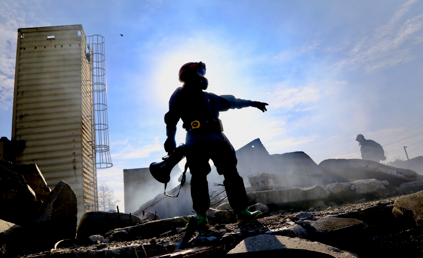 Army Exploring New Tech to Charge Up Troops on the Go | RealClearDefense