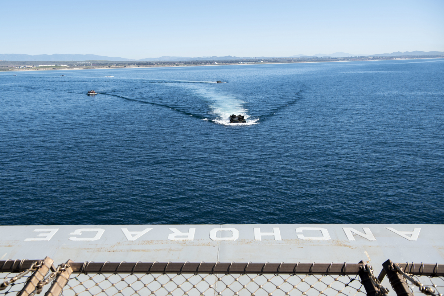 First Marine Operational Marine ACVs Training With USS Anchorage ...