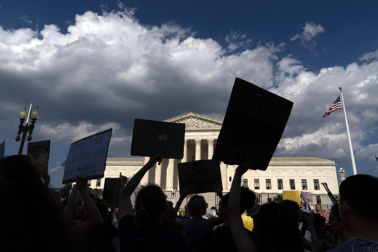 Intelligence Squared Debates: Is It Right To End Roe? | Video ...