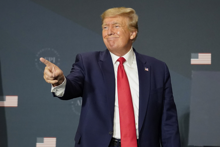 The Paradox of Trump's Charisma | RealClearPolitics