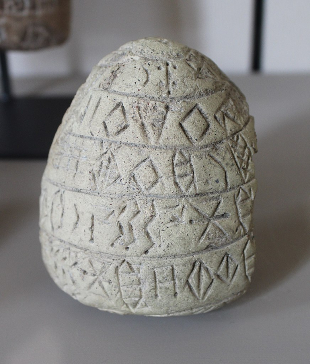 Cryptic 4,000-Year-Old Writing System Possibly Deciphered ...