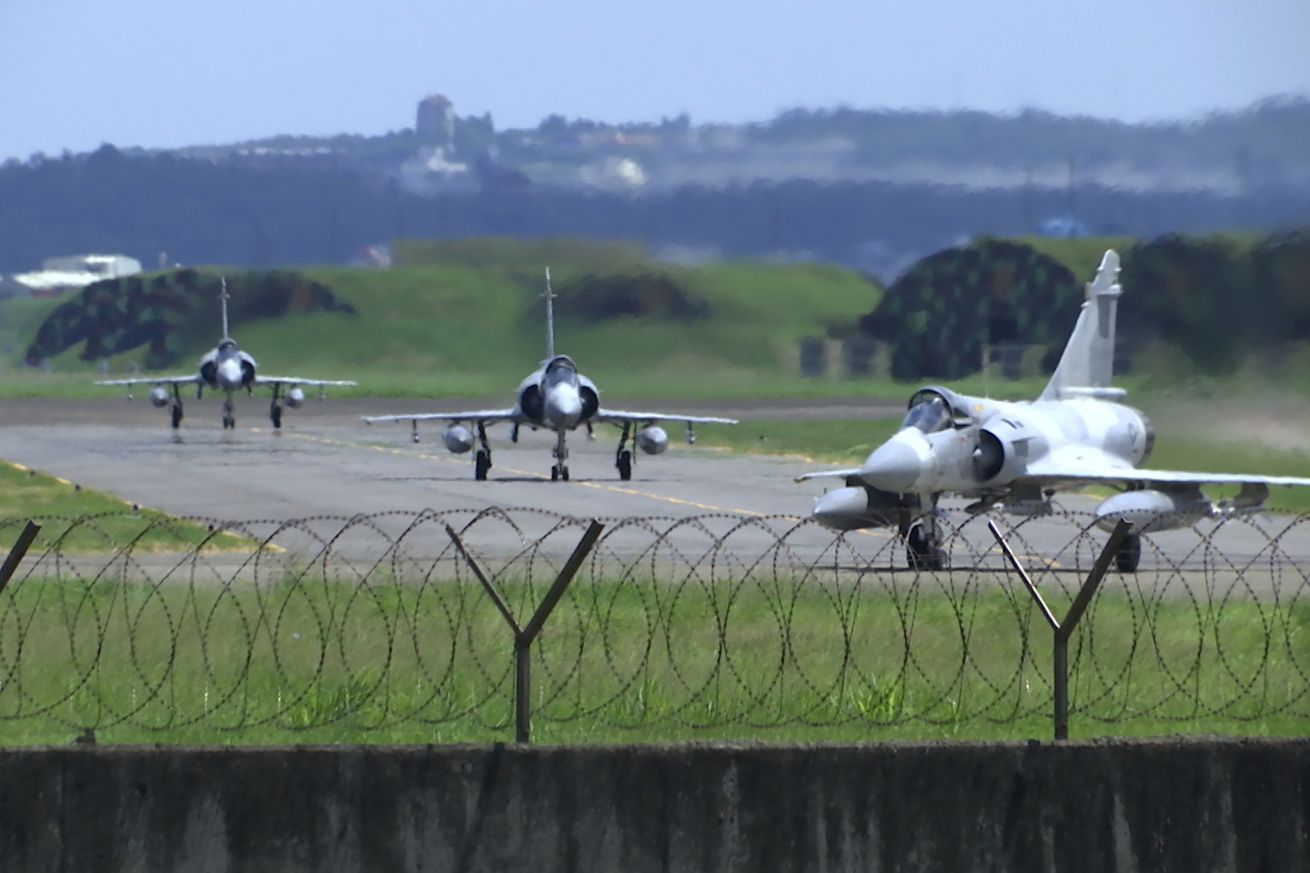 Taiwan’s Air Force Shows Off Fighters Defending Airspace From China ...