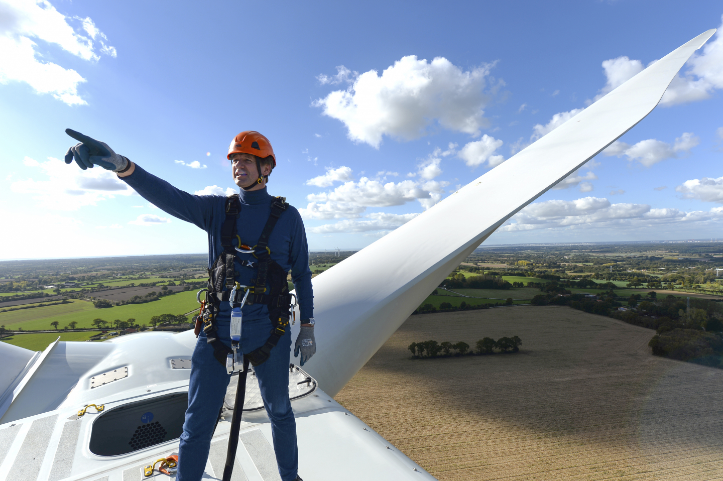Wind Turbines Taller Than Statue of Liberty Are Falling Over ...