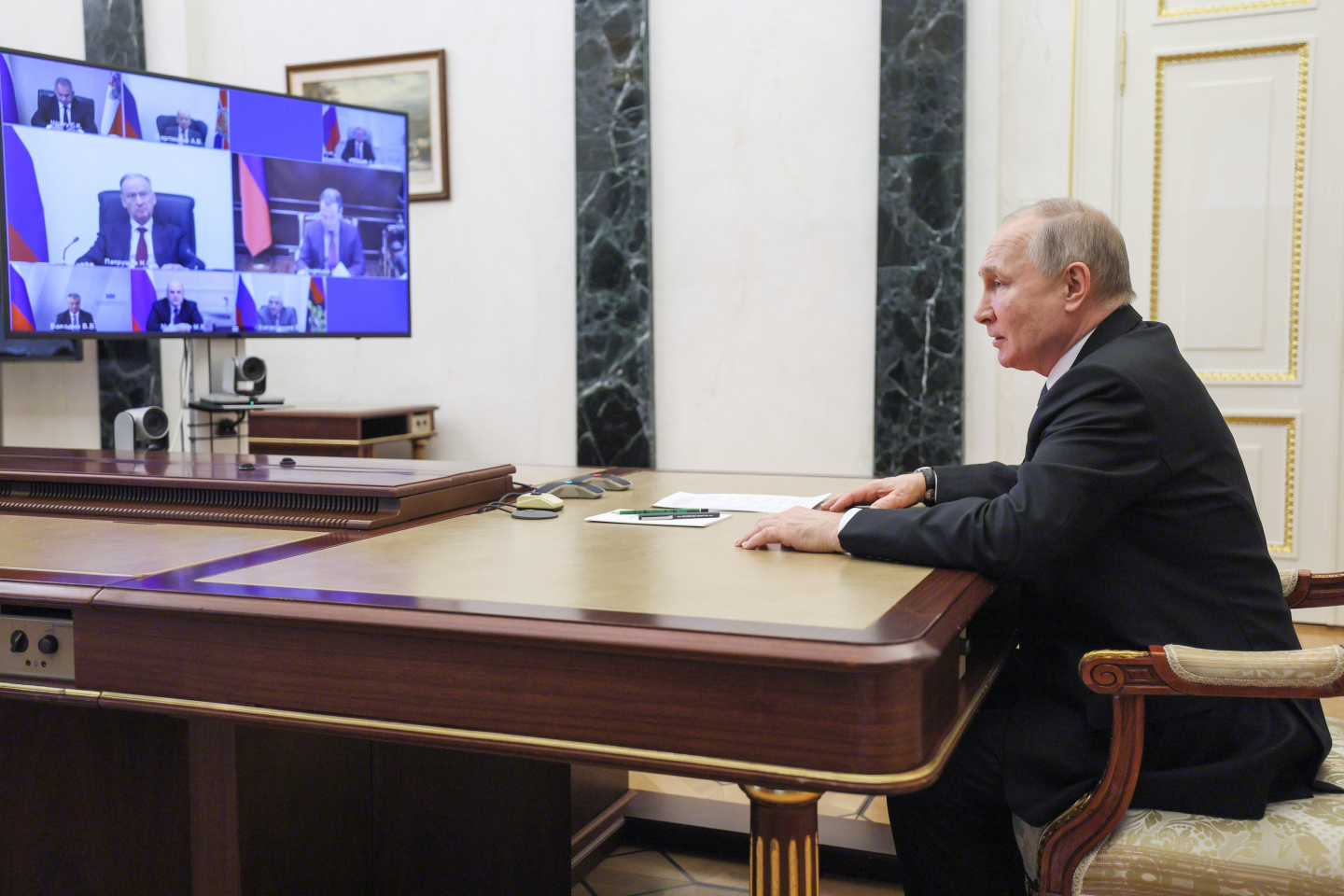 Could Putin Draft a Big New Conscript Army? | RealClearDefense