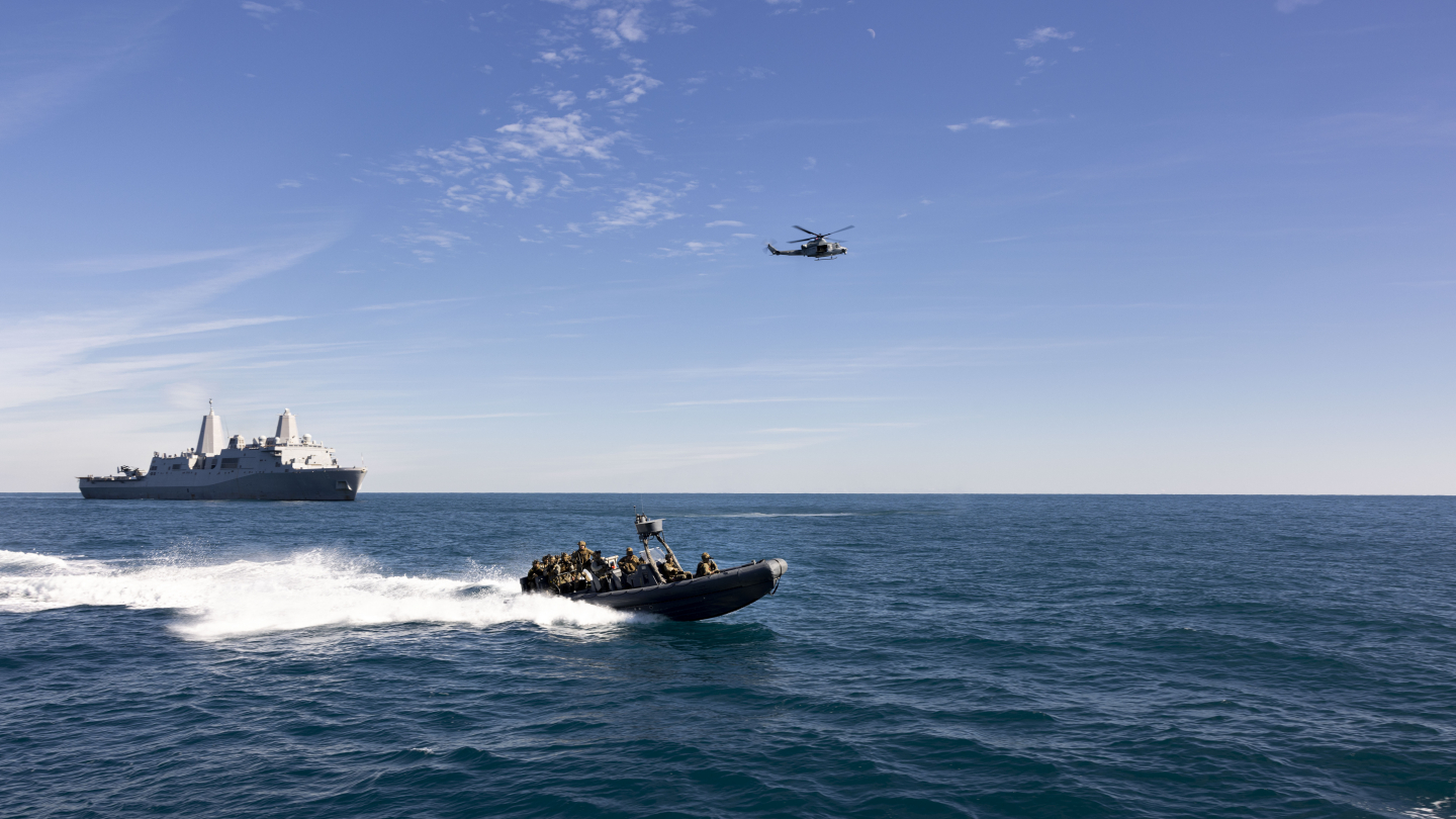 MEU to Debut New Artillery, Missile, and Multi-Domain Unit ...