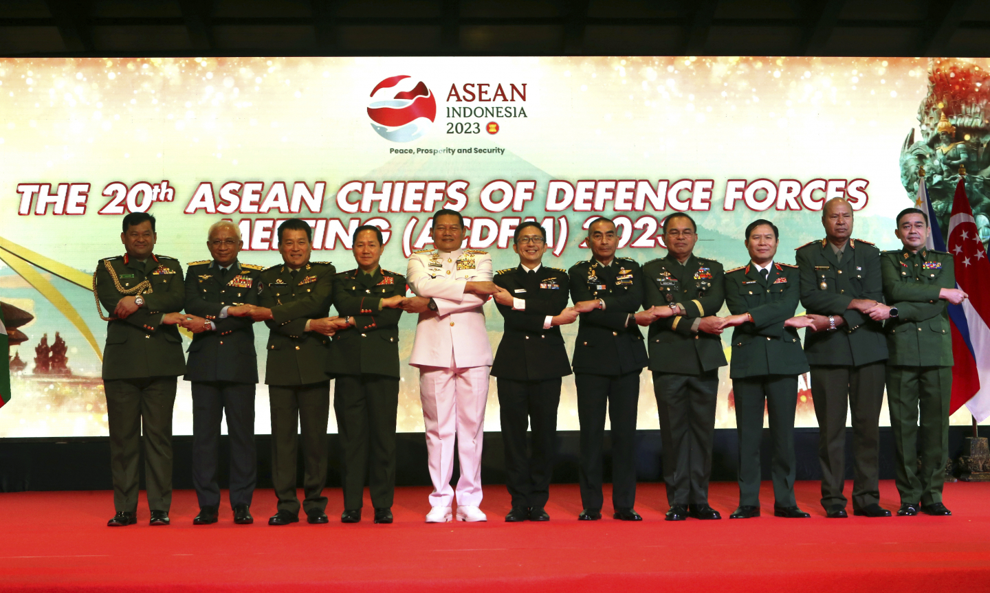 ASEAN To Hold First Joint Military Exercise off Indonesia ...