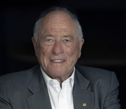 Nobel Laureate Speaks of Enduring 'Male Discrimination' | RealClearScience