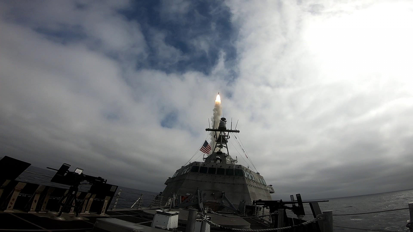 U.S. Navy LCS Successfully Fires SM-6 | RealClearDefense
