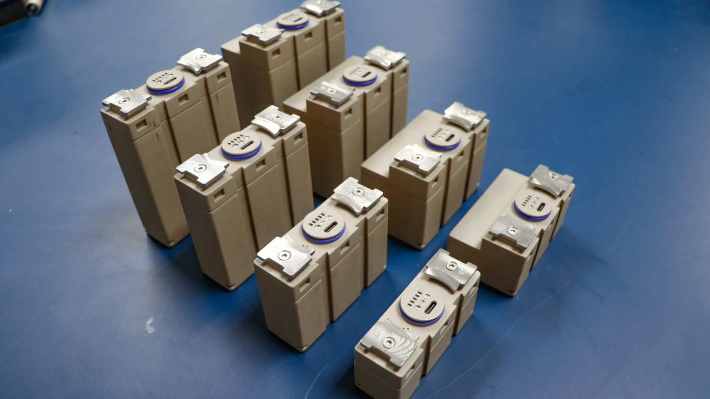 Army Lab Pushes Standardized Batteries for Frontline Soldiers ...