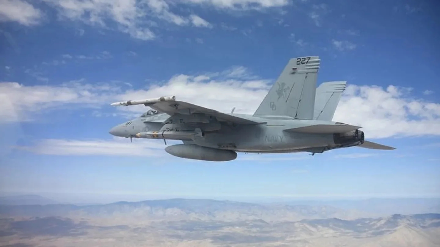 U.S. Navy and Air Force To Acquire Dozens of AARGM-ER Missiles ...