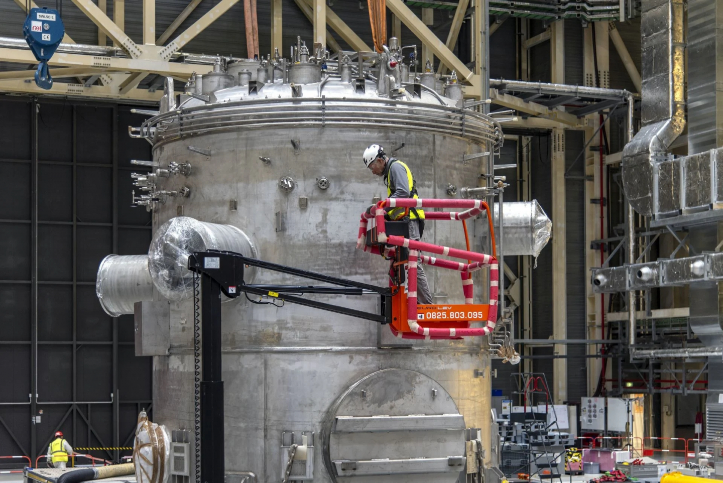 World’s Largest Nuclear Reactor Would Power Earth With Unlimited Energy ...