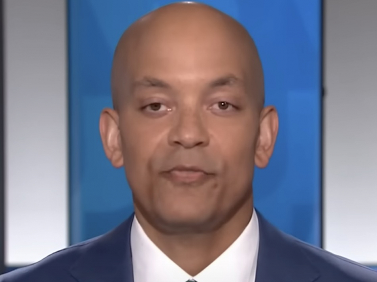 PBS's Geoff Bennett: If Biden "Has The Authority To Tighten The Asylum ...