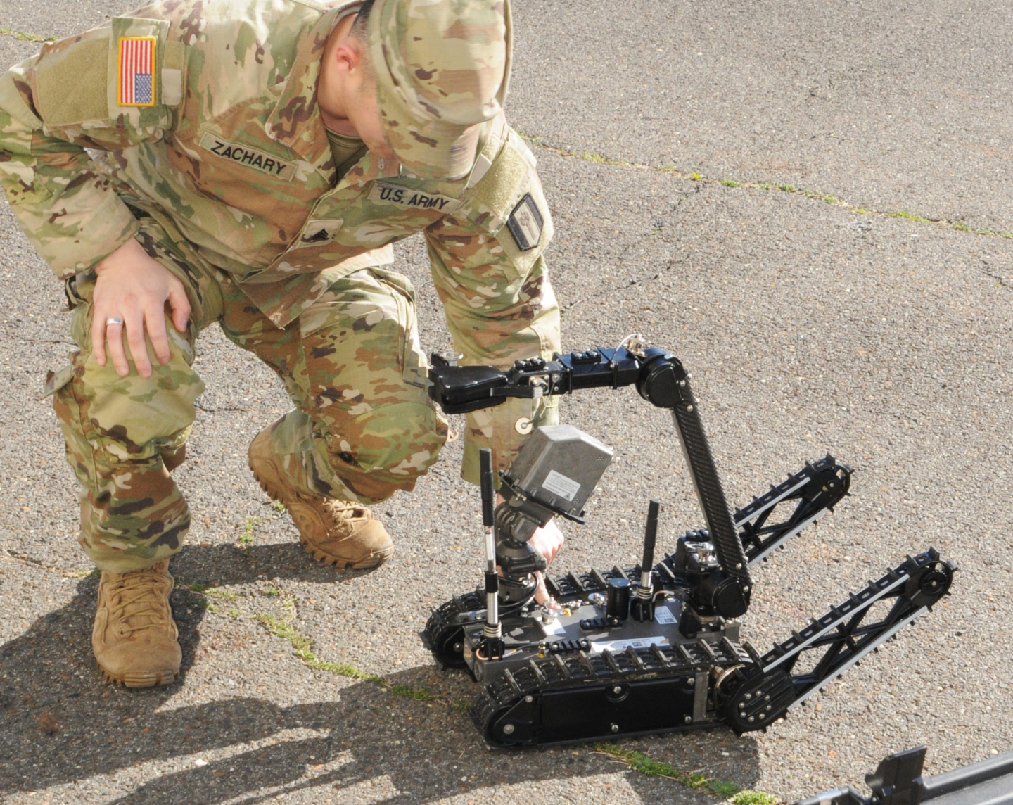 DARPAs New Chip for Tactical AI Applications | RealClearDefense