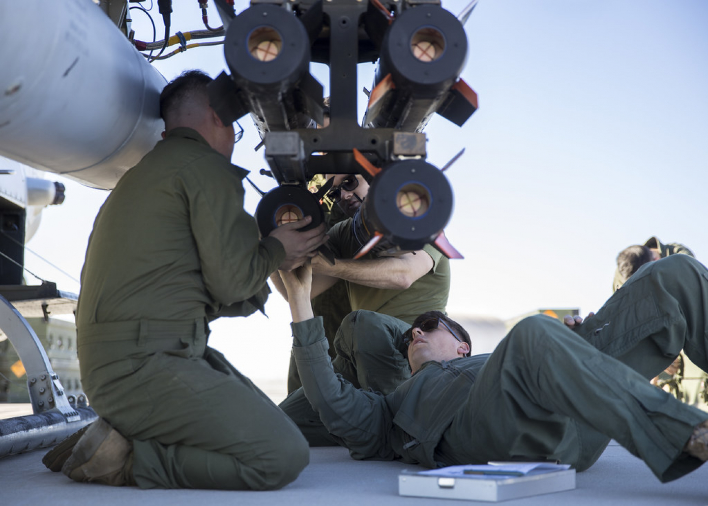 U.S. Arranges $483M Follow-On Production of JAGM and Hellfire Missiles ...