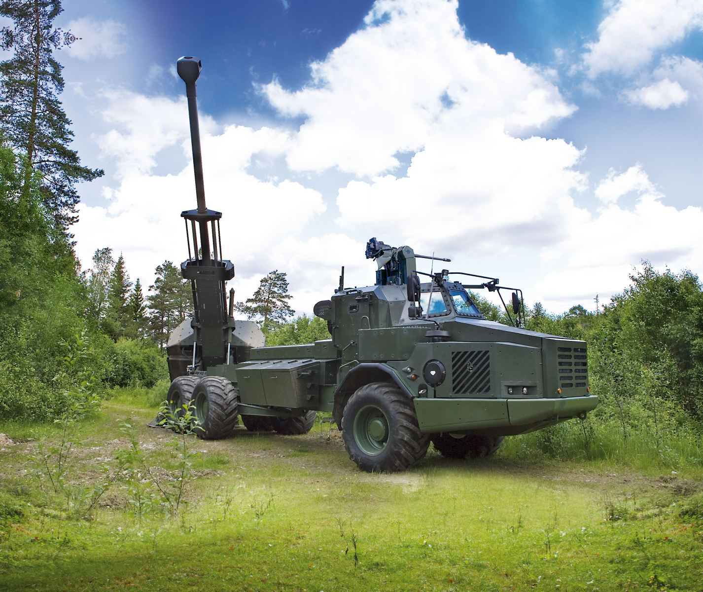 Army's Future Artillery: Wheeled Howiters, Automated Cannons ...