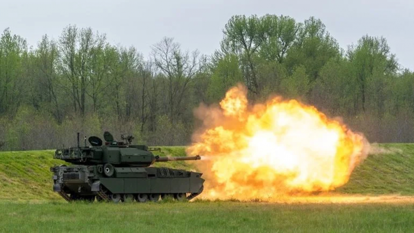 Army M10 Booker: Soldier Firepower Innovation from Arctic Warfare to ...