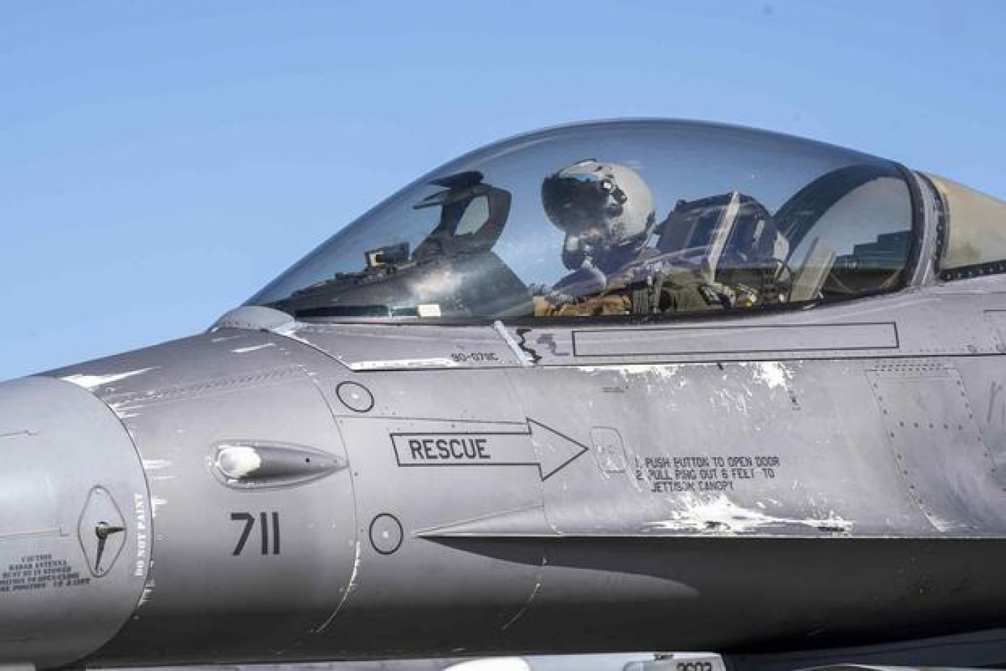 Northrop Tests Next-Gen Electronic Warfare Suite on F-16 | RealClearDefense