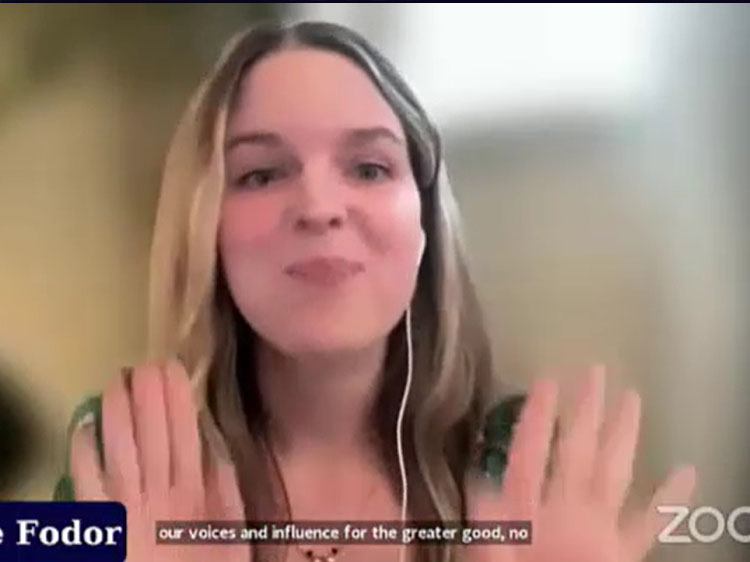 TikTok Influencer For Kamala Harris: "As White Women, We Need To Use ...