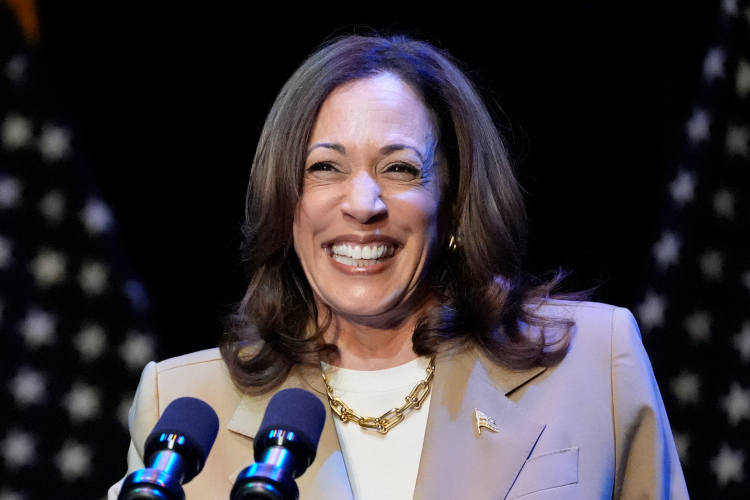 RealClearPolitics: Kamala and the Power of New Media, New Swing State ...