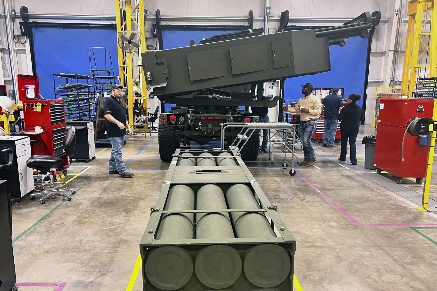 U.S. Army Awards Lockheed $3.4B GMLRS Contract | RealClearDefense