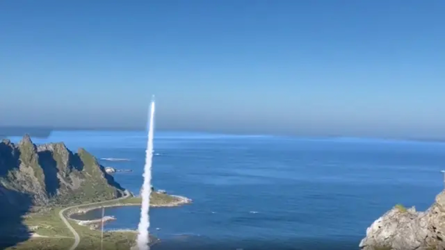 U.S. Hypersonic Test Vehicle Flies at 7 Times the Speed of Sound ...