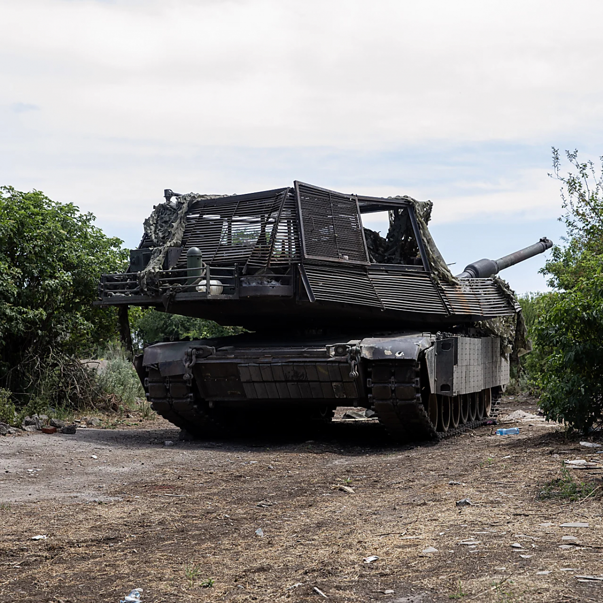 The Once-Dominant Tank Is Getting Humbled on the Battlefield ...
