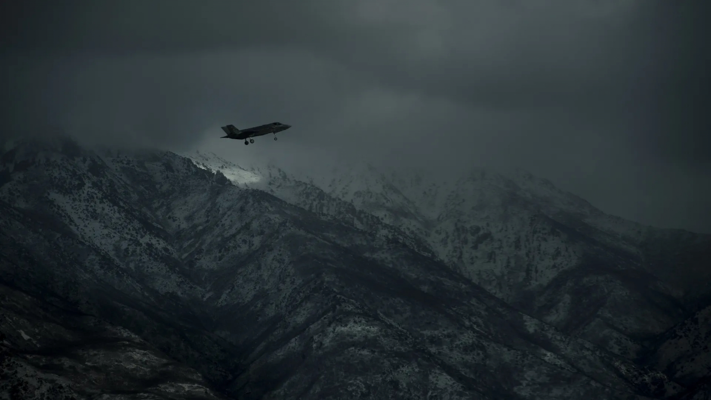 Air Force’s Next-Gen Fighter Faces ‘Another Question Mark ...