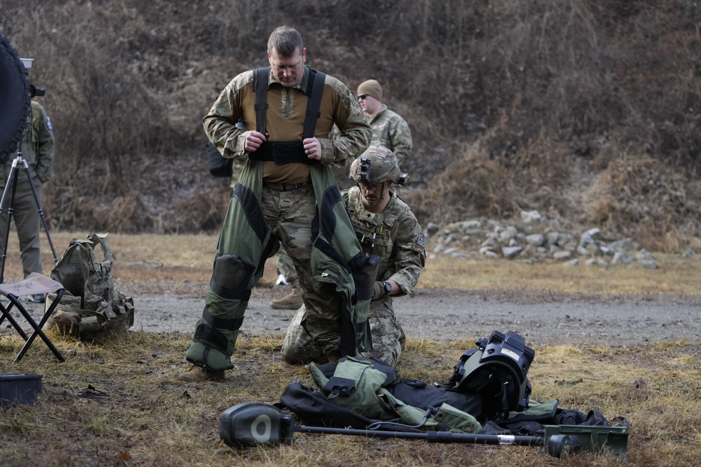 Joint EOD Teams Converge in the SoCal Desert for Obsidian Dragon ...