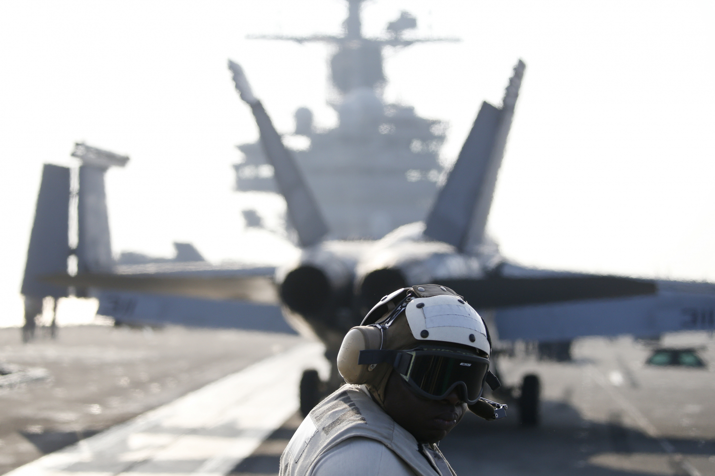 F/A-18 Afterburner Catapult Night Launch on the USS Nimitz ...