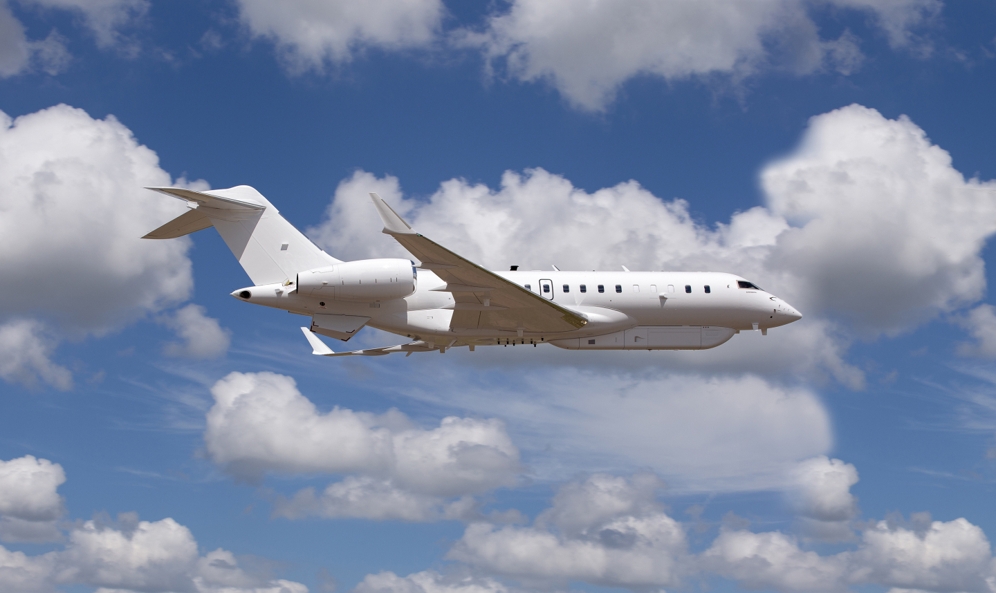 Army Deploys First Athena-R Spy Plane | RealClearDefense