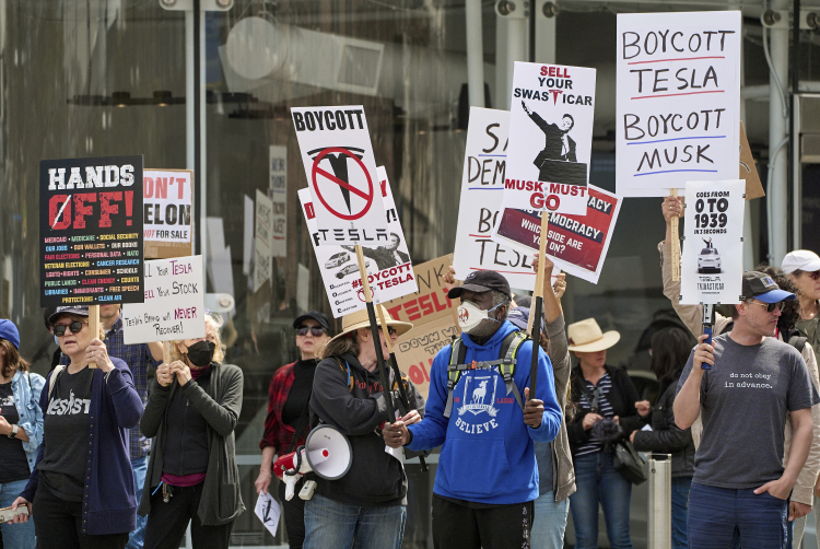 Is This the Democrats' Tea Party Moment? | RealClearPolitics