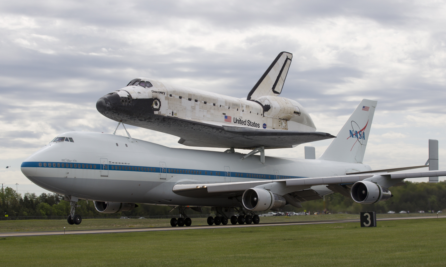 Moving Smithsonian's Space Shuttle Is 'Colossally Stupid ...
