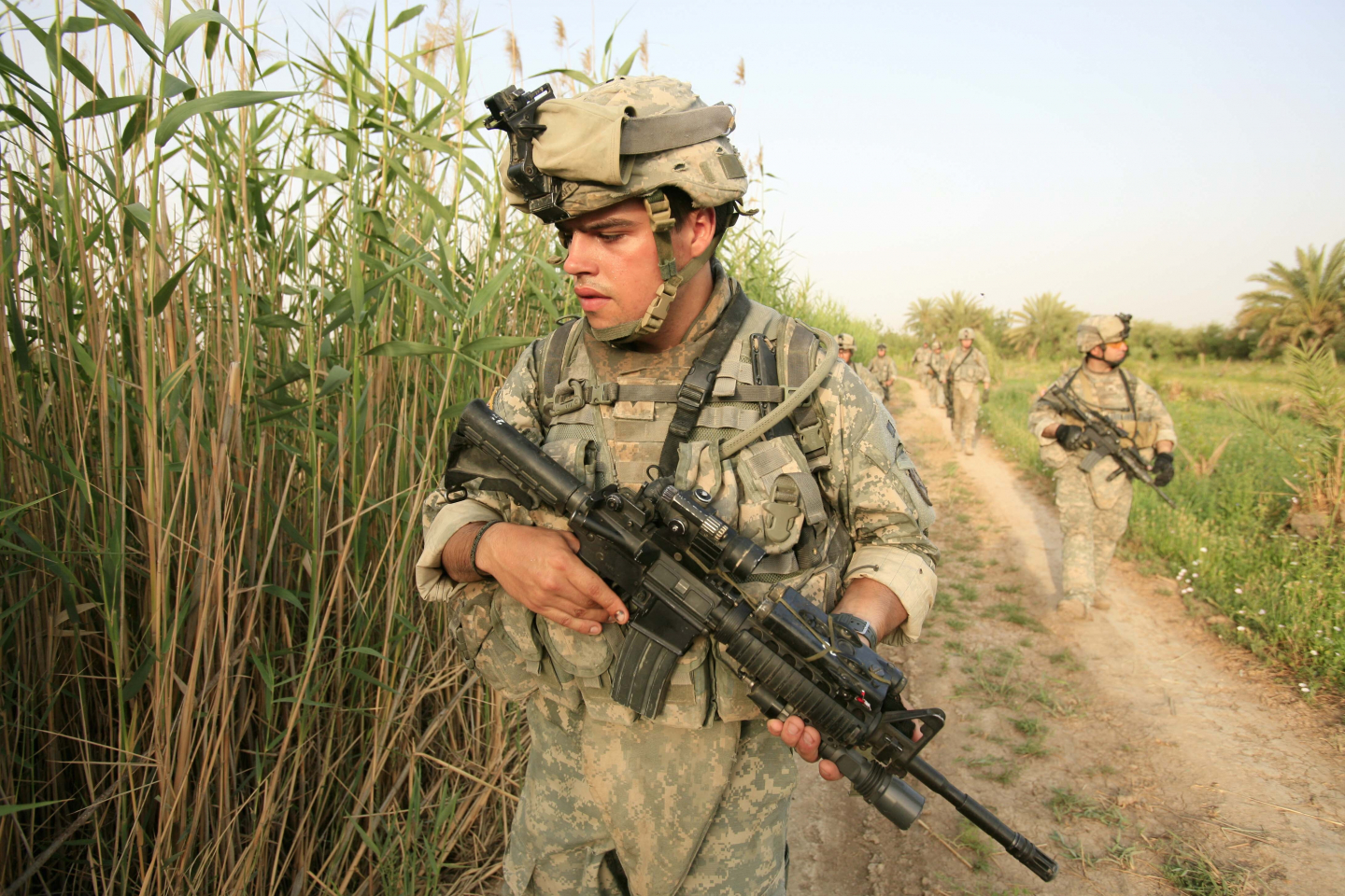 Behind the Scenes with U.S. 10th Mountain Division Soldiers in Syria ...