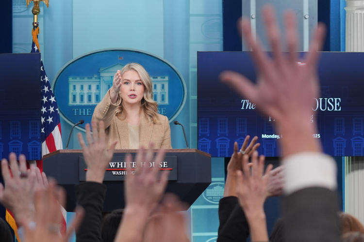 Watch Live: White House Press Briefing With Karoline Leavitt | Video ...