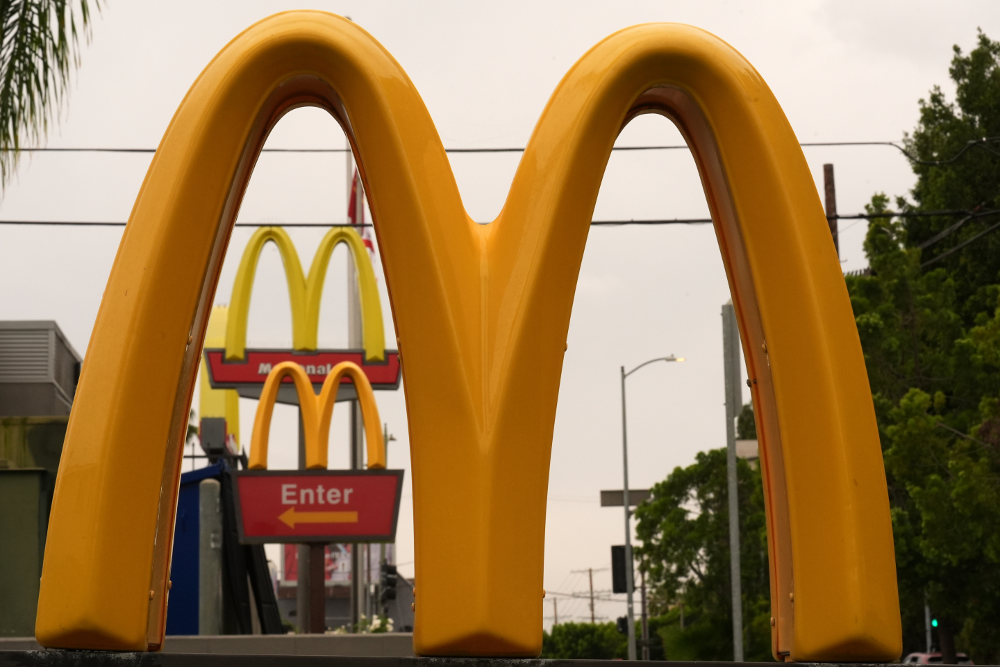 McDonald's: A Theory About Its Broken Ice Cream Machines | RealClearMarkets